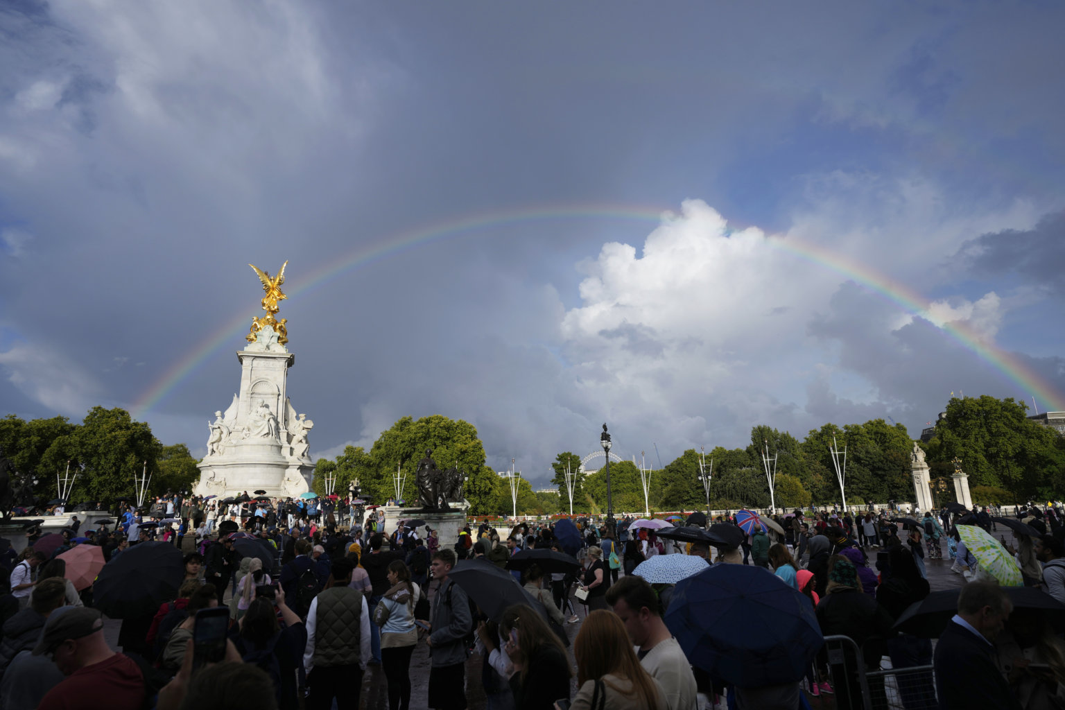 The death of Queen Elizabeth and a rainbow over Buckingham Palace